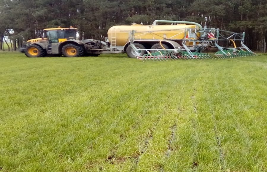 Slurry tank equipped with a drag hose unit on grasslands – Encyclopedia ...
